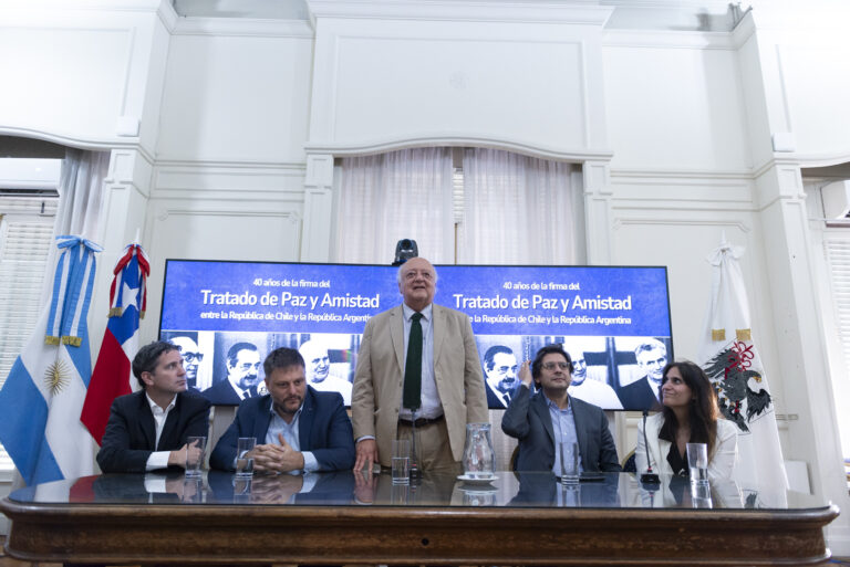 BENEPLÁCITO POR LOS 40 AÑOS DE LA FIRMA DEL TRATADO DE PAZ Y AMISTAD ...